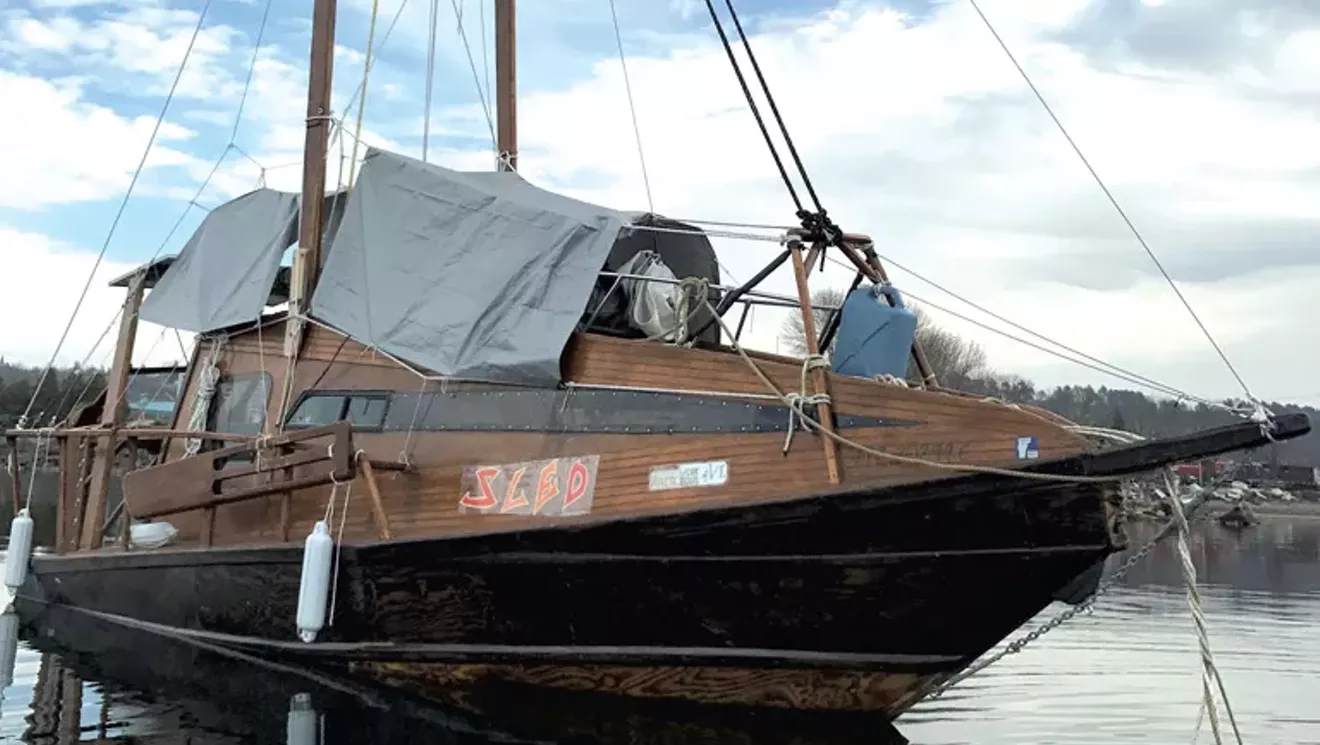 What's That Weird Sailboat in Burlington Harbor? | Seven Days Vermont