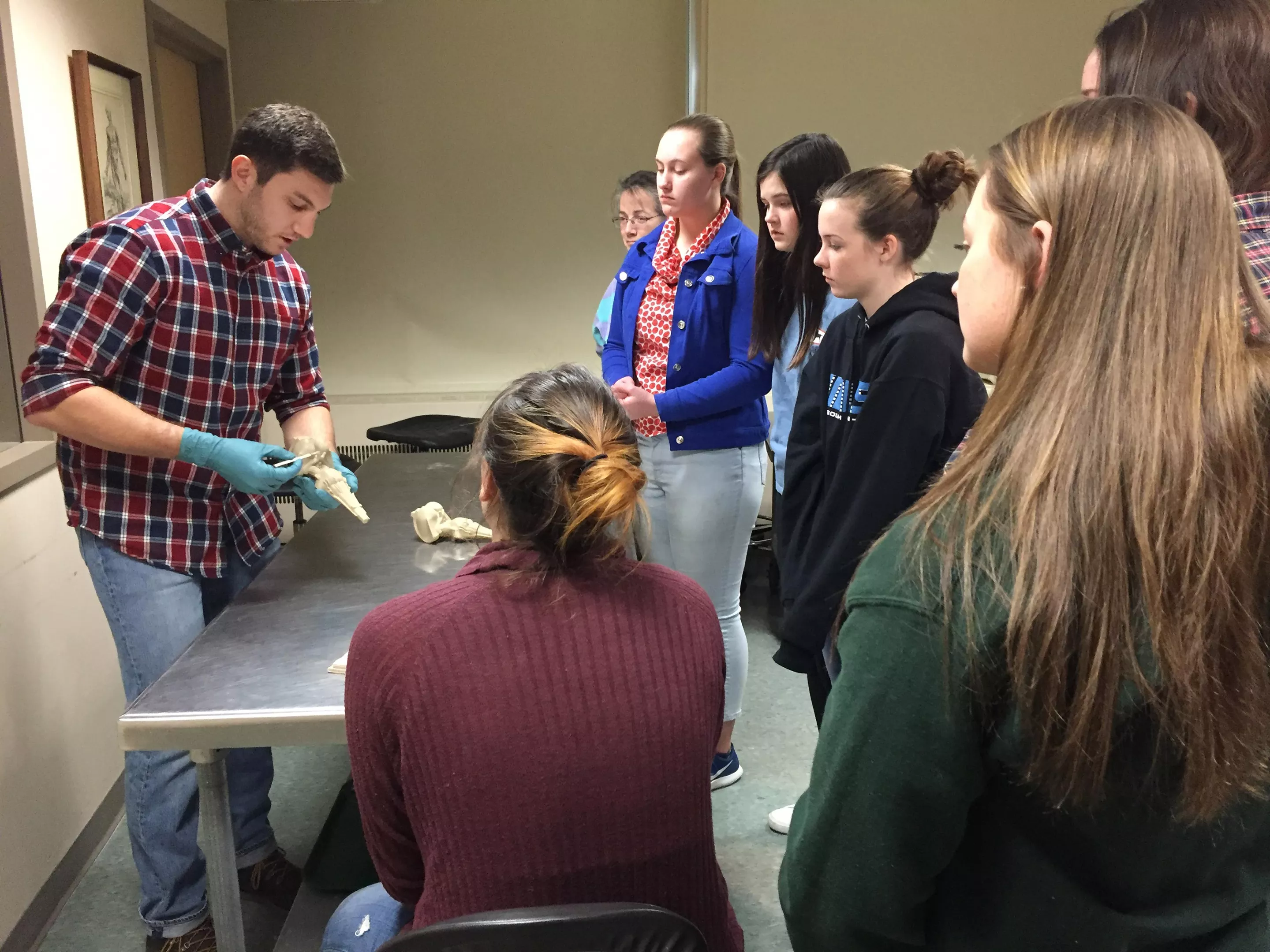 Meeting of the Minds: Teens Invited to Neuroscience Competition | Seven ...